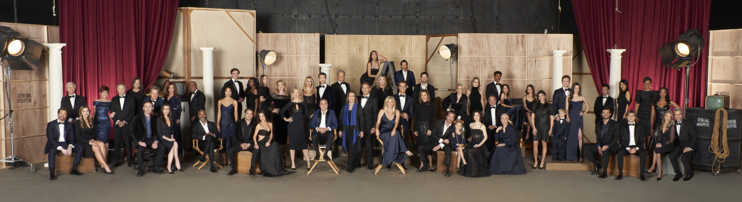 GH Unveils 60th Anniversary Cast Photo - Soap Opera Digest