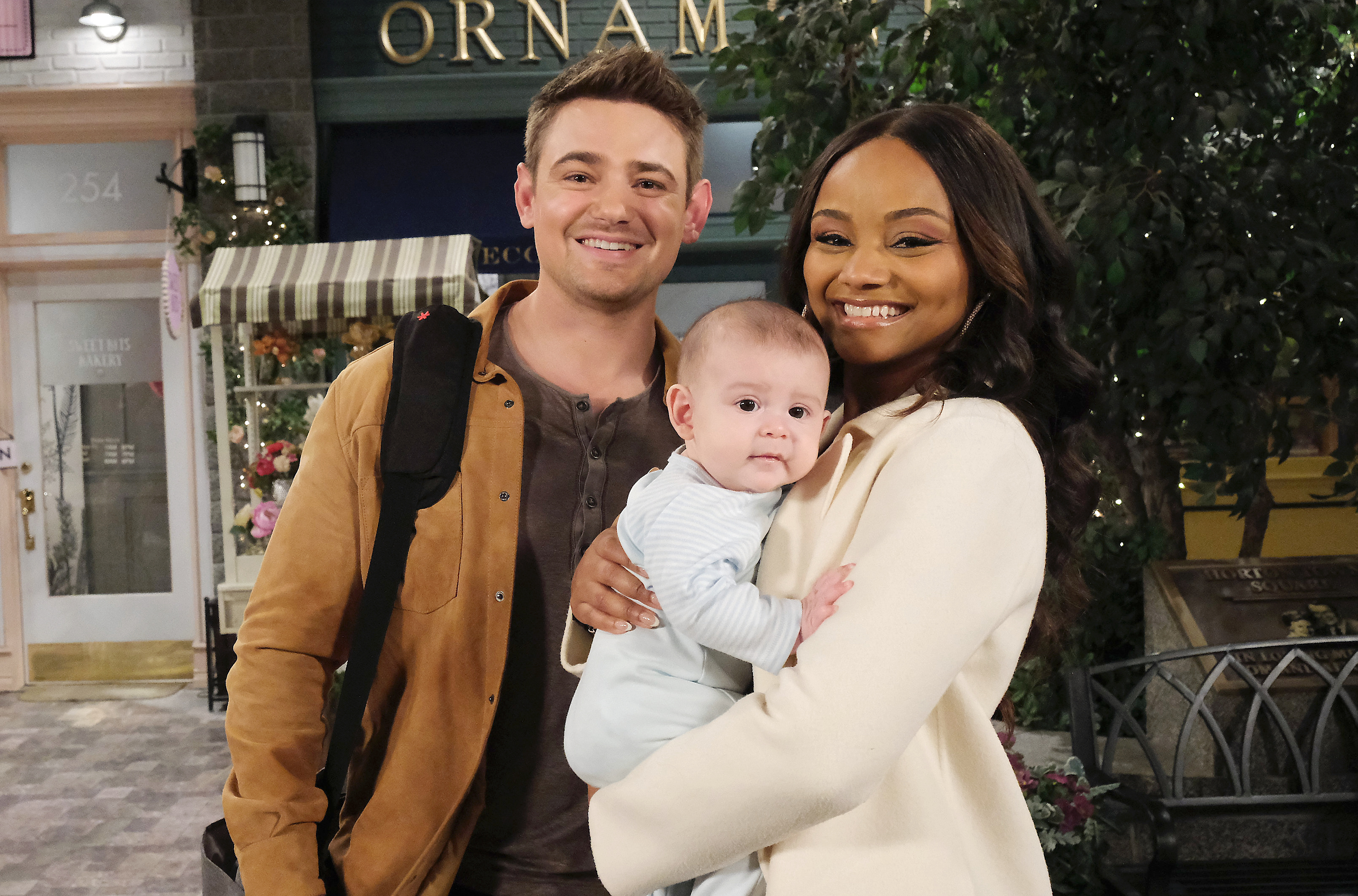 DAYS's Johnny and Chanel Baby Adoption Saga Has Heartwarming End - Soap ...
