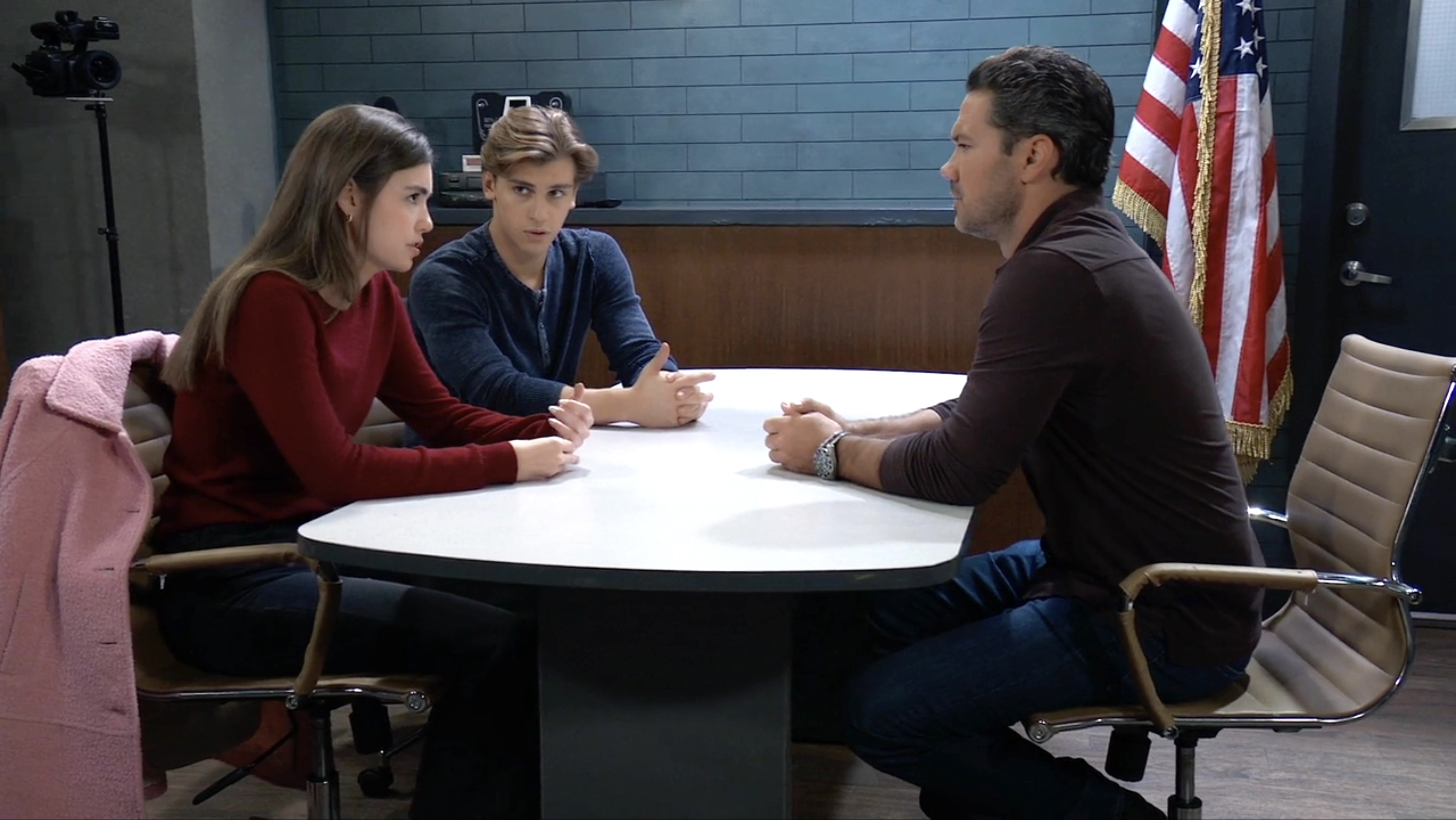 GH Recap: Peter Returns To Haunt Anna And Britt Dumps Jason! - Soap ...