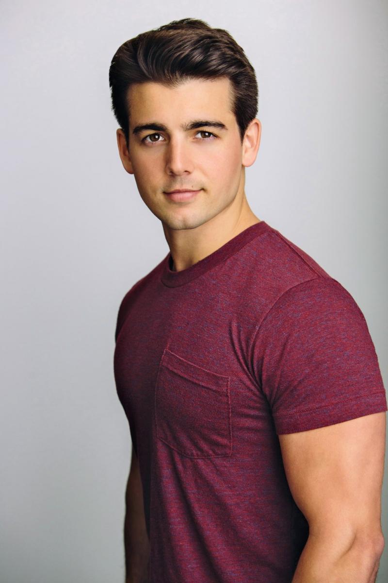 GH TAPS NEW HUNK - Soap Opera Digest